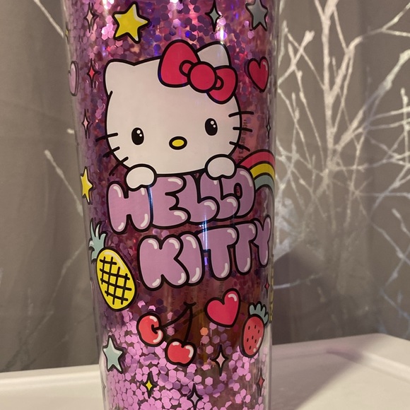 Hello Kitty | Kitchen | Bnwt Hello Kitty Glitter Tumbler 32oz | Poshmark
